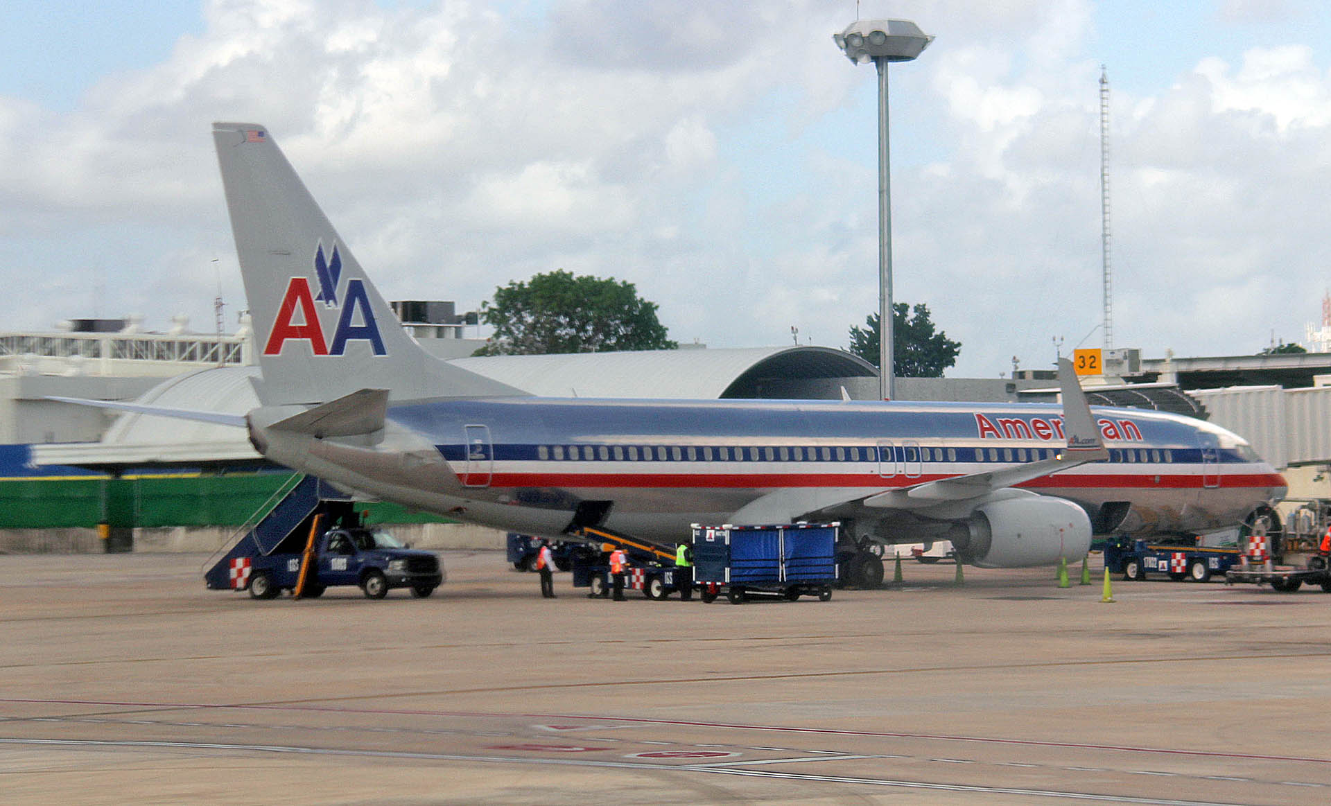 アメリカン航空 American Airlines（AA/AAL） 世界の旅客機図鑑